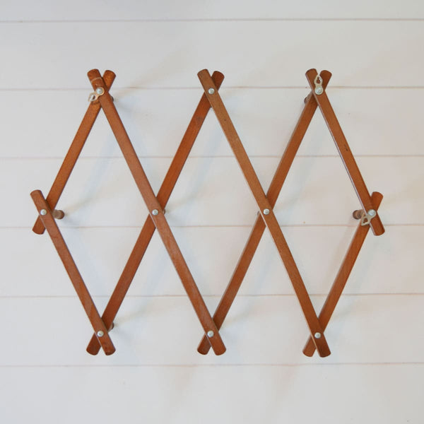 Vintage Honey Stained Wood Accordion Hat Rack – Thrifted Wicker Basket